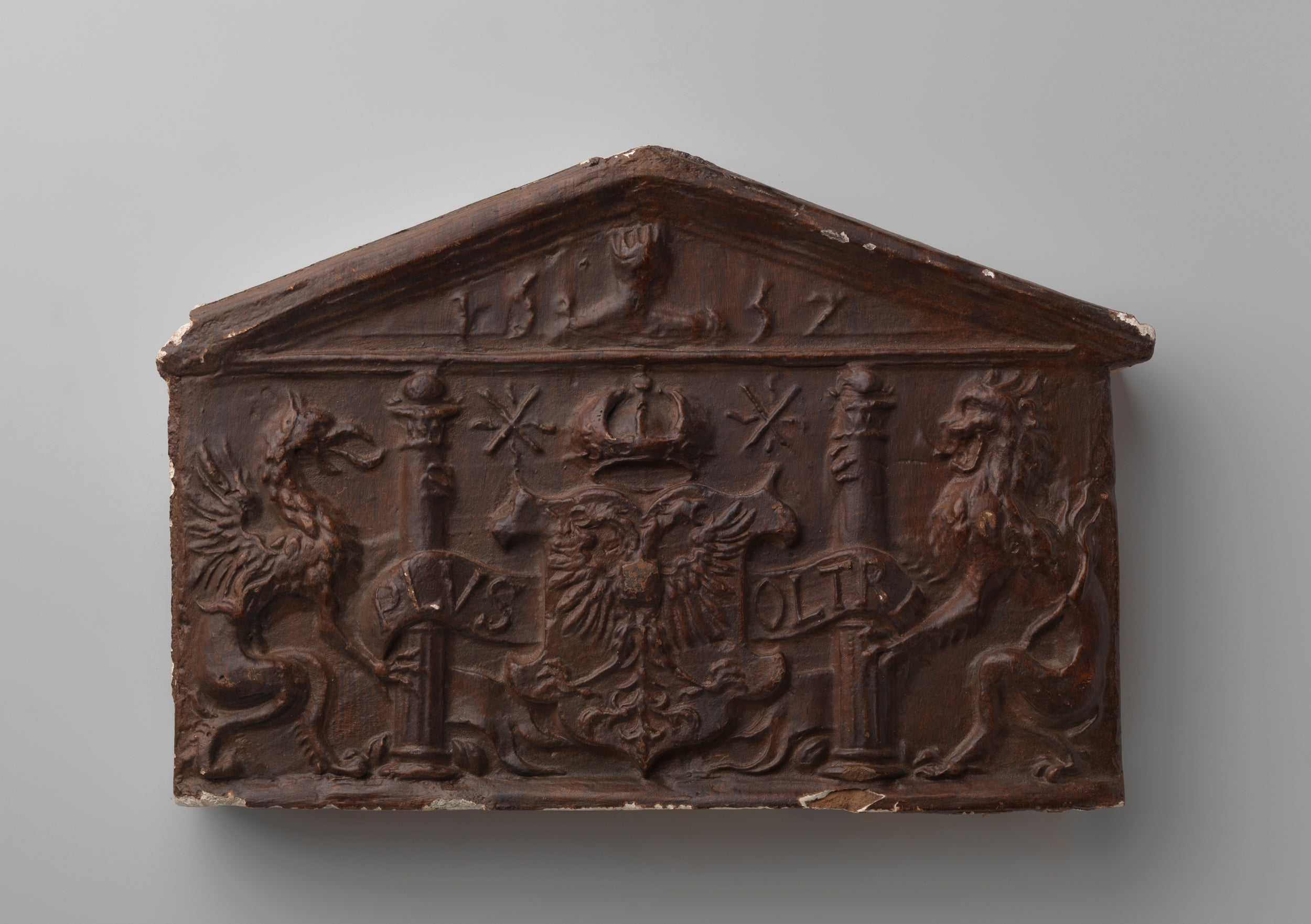 Cast of a fireplace capstone., anonymous, c. 1 | CanvasPrints.com