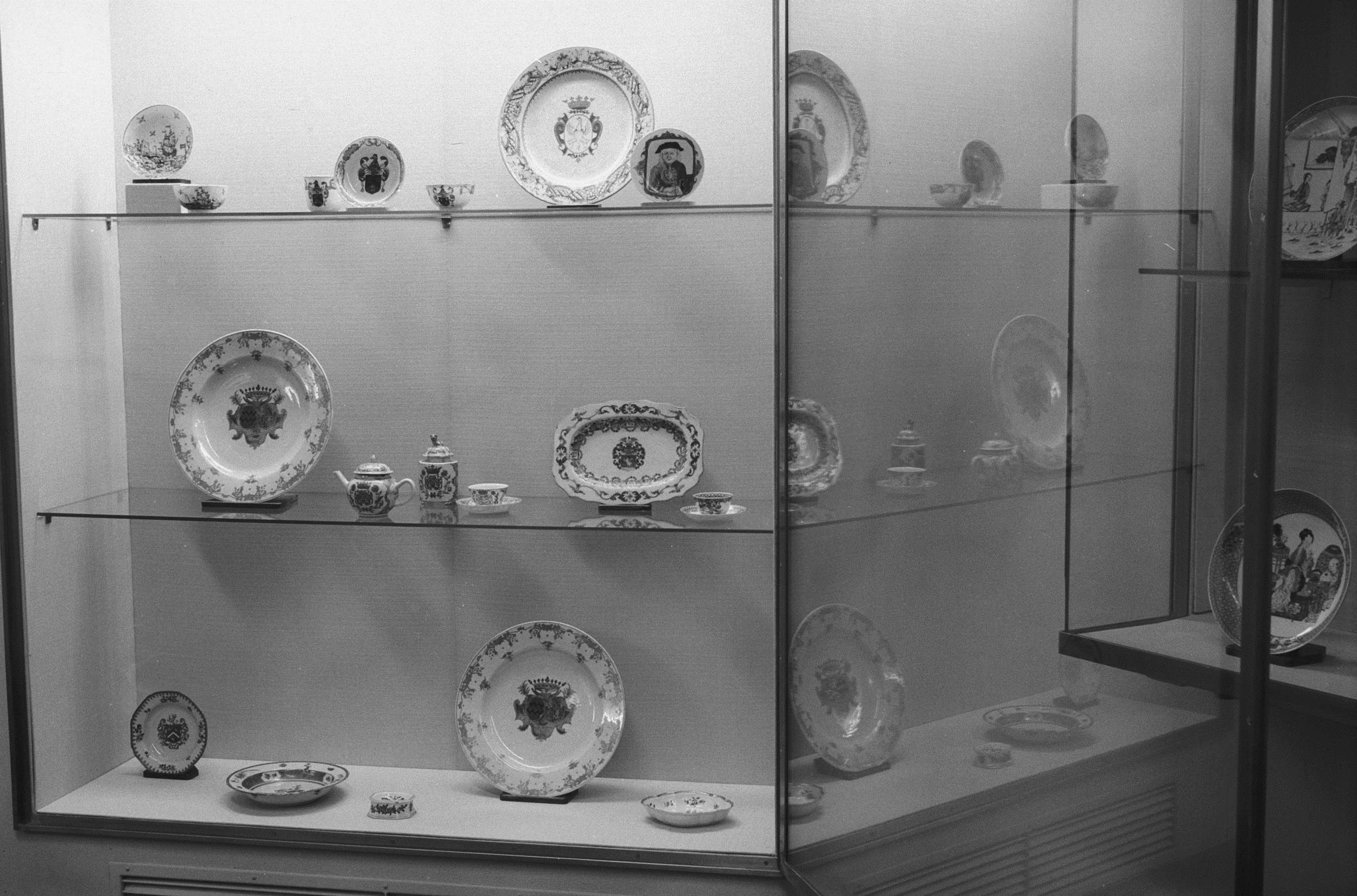 Display case with Chinese weapon porcelain inc | CanvasPrints.com