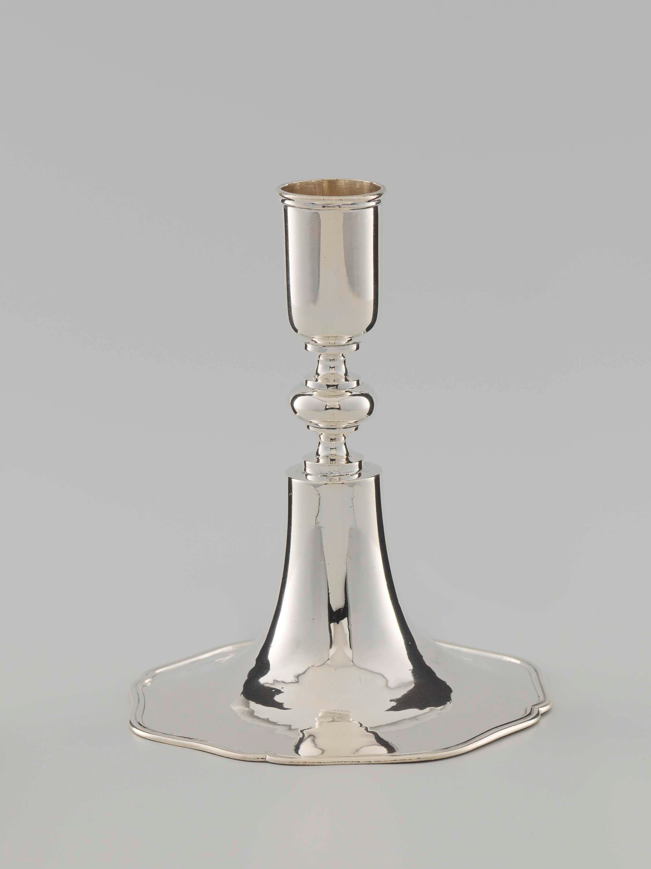Candlestick of smooth silver with short trunk | CanvasPrints.com