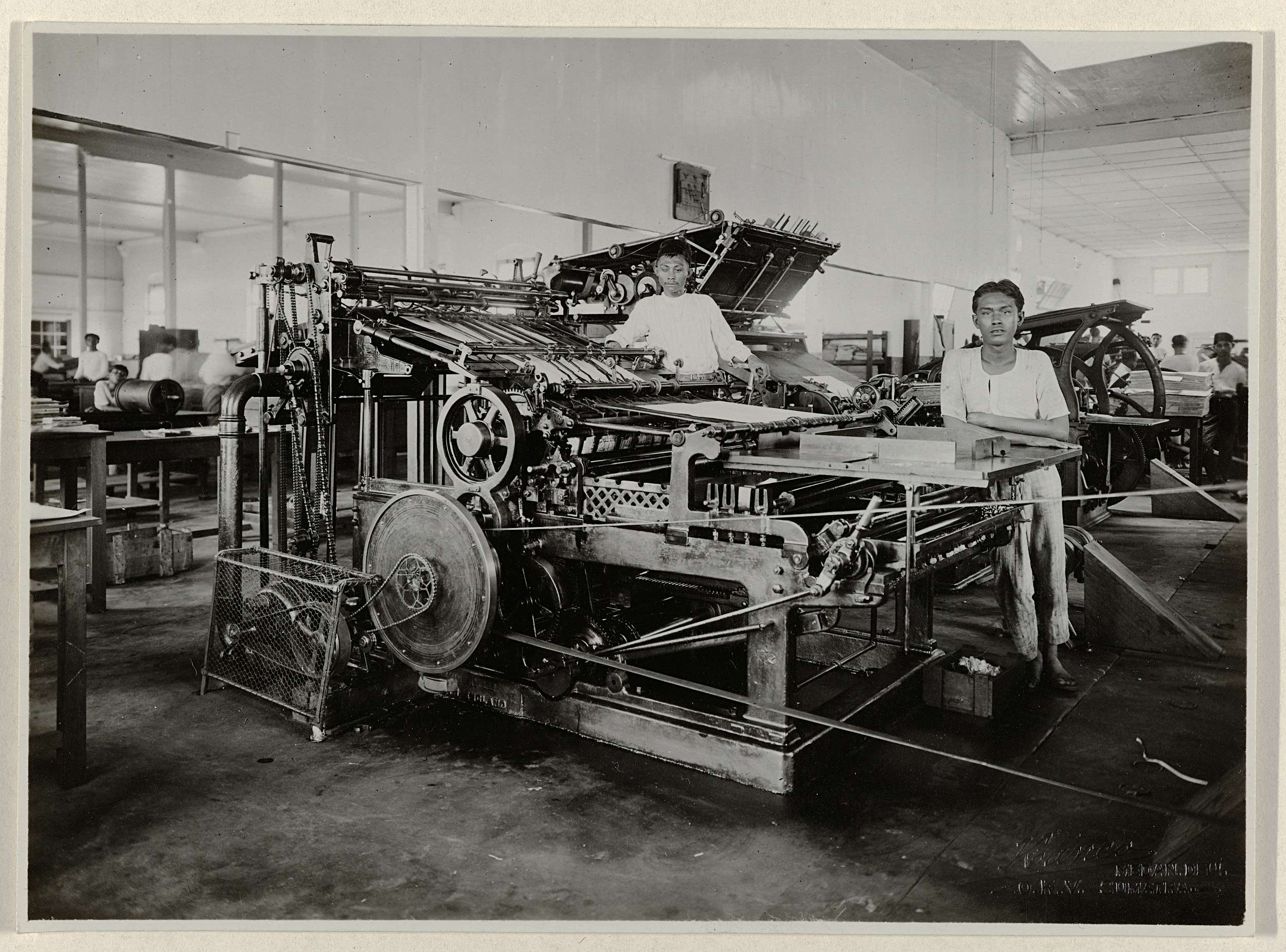Inlay device in the printing works, T. Kaneo, | CanvasPrints.com